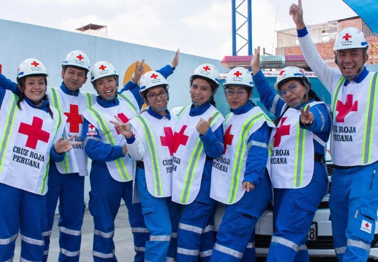 Celebrando 144 años de compromiso y dedicación: La Cruz Roja Peruana en ...